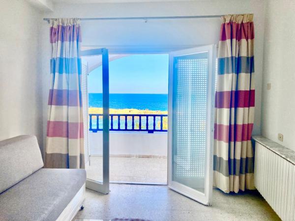 Beach View With Place For 5 Guests - Monastir