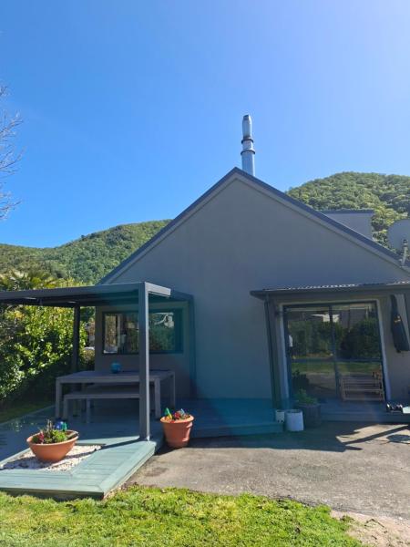 Bach On Waikawa 2 Bedroom Home - Marlborough District
