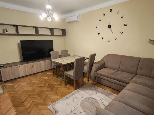 Trumpet - Renovated Downtown 1br, Free Parking - Kecskemét