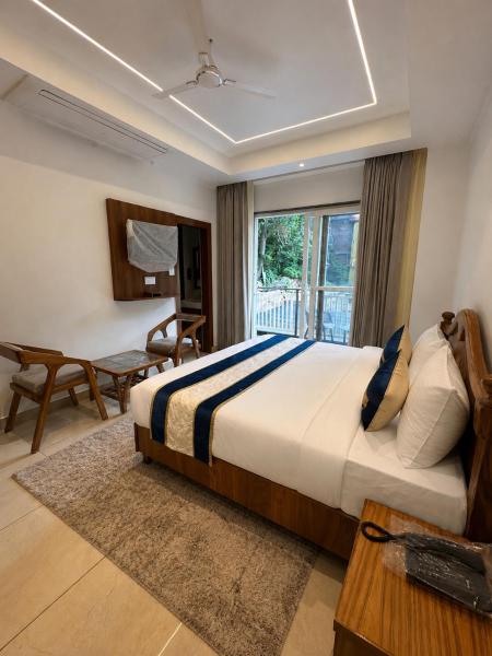 The Grand Indra Resort # Central Heated & Air Cooled # Lift # Parking # Restaurant # Rooftop # Dharamshala - Dharamsala