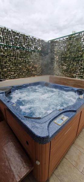 Apartment With Pool And Beach - Trogir