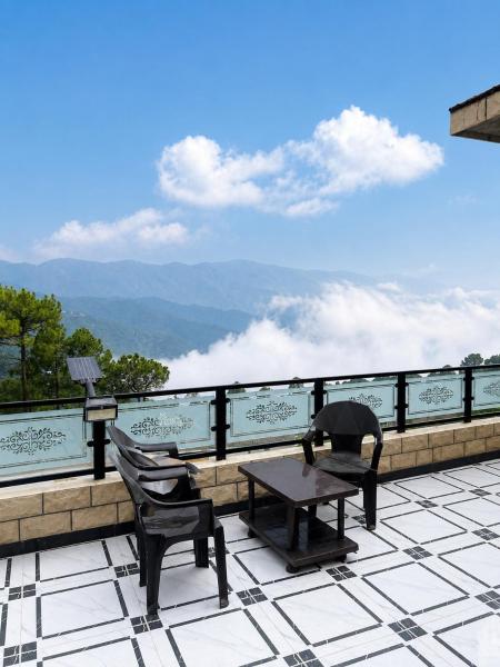 2br Private Terrace Near Patriata Chairlift - Pakistan