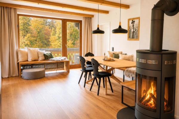 Die Watzmannsuite - Familienfreundliche Ferienwohnung In Historischer Villa Mit Kamin, Infrarotsauna, Balkon, Garten, Nur 10 Gehminuten Ins Zentrum Von Berchtesgaden - Bad Reichenhall