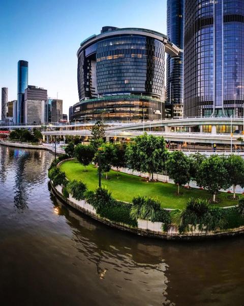 Queen's Wharf Residences Luxury 2 Bed 1 Car - Balmoral
