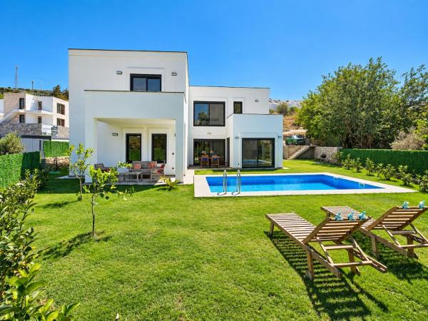 Private Pool In Villa Gozde Akyarlar - Akyarlar