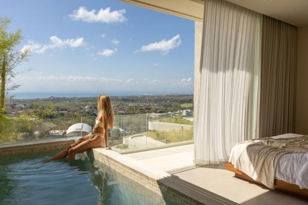 Fira Uluwatu - Bali