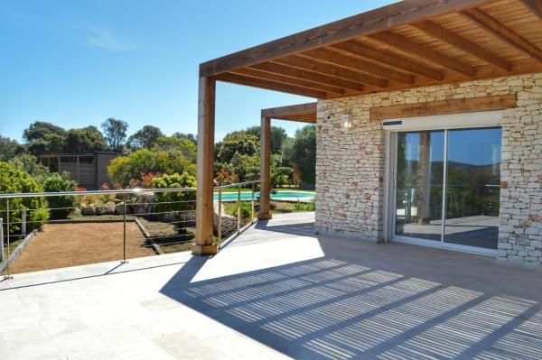 Lucia - Ensemble Immobilier 6ch - Vue Montagne - Bonifacio