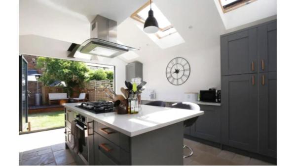 Modern Chic 2br Townhouse In Central Oxford - Pass The Keys - Oxford