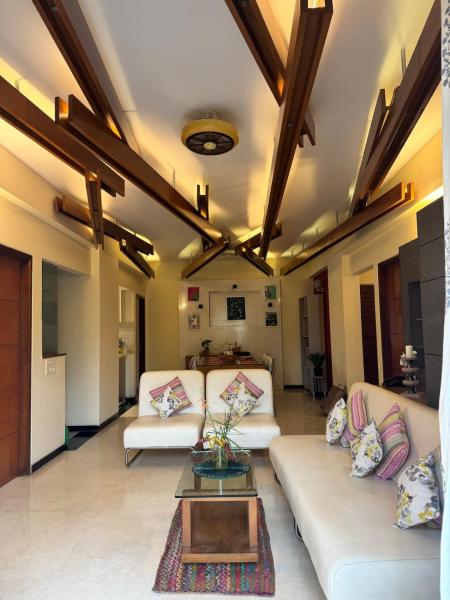 The Curated Stay 3bhk Near Ub City & Mg Road - Bengaluru