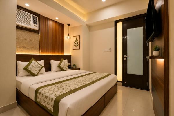 Hotel Star Inn - Near Delhi Airport & Free Airport Drop - New Delhi