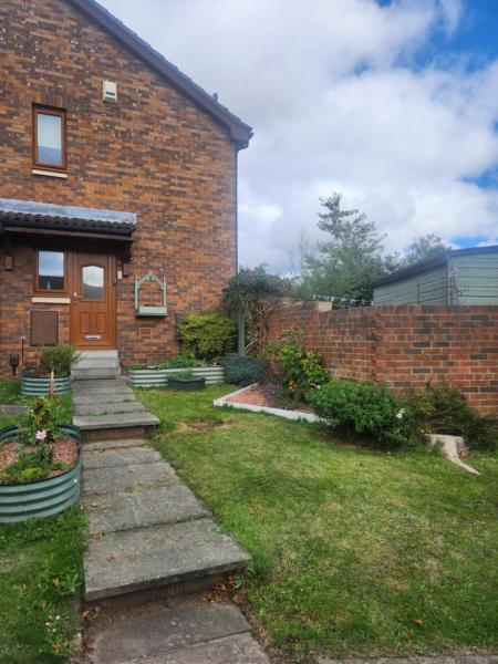 The Tiny Hoose Near Edinburgh - Kirkcaldy