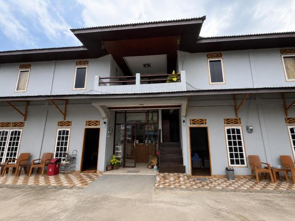 Hotel O Near Pantai Manggar Formerly Refah Guest House - North Kalimantan