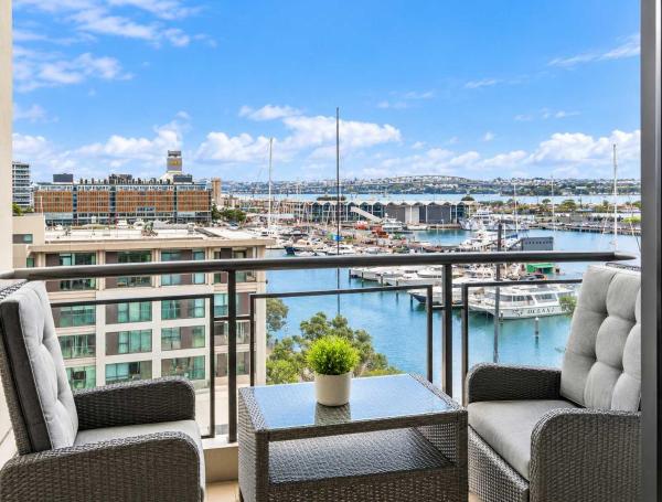 Modern Harbourside 1br W Balcony Zodiak Stays - Auckland
