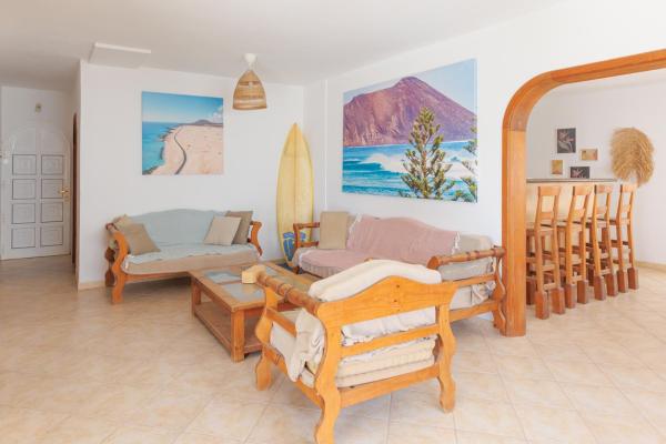 Pura Vida Surf House - Fuerteventura