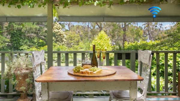 Saint Eloi Le Studio - Moss Vale
