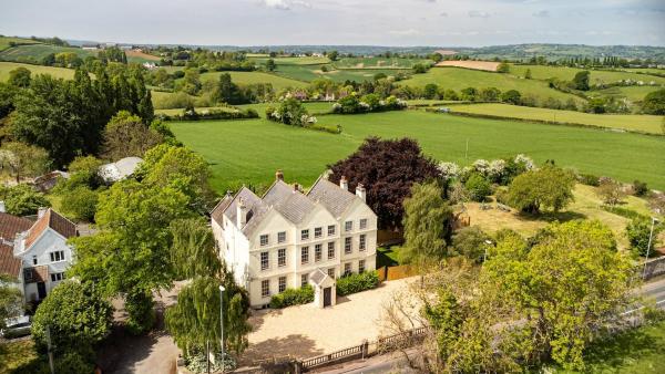 Elegant Country Estate - Bath