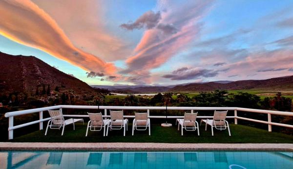 Montagu Little Sanctuary - Free Hot Spring Access This Spring - Montagu