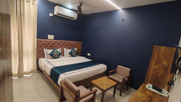Fabhotels Rosewood - Ujjain