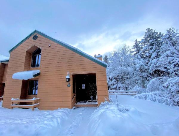 Ski Cabin Rental Ideal For A Mount Washington Vacation - Bethlehem, NH