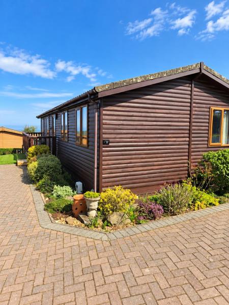 3-bed Ocean View Lodge - Parking & Terrace - Woolacombe