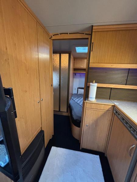 Nice Camper Suitable For Winter - Düsseldorf