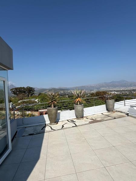Carlina Luxury Accommodation - Somerset West