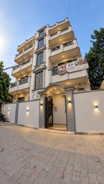 Hotel R B Palace - Varanasi