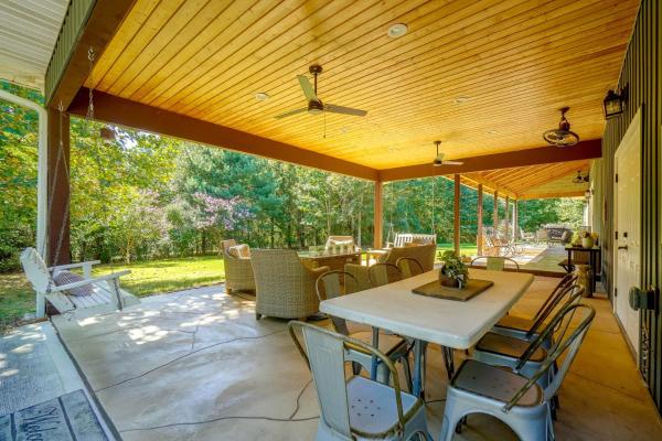 Fun W/ Family! Spacious Maryville Gem W/ Patio - Chilhowee Lake, TN