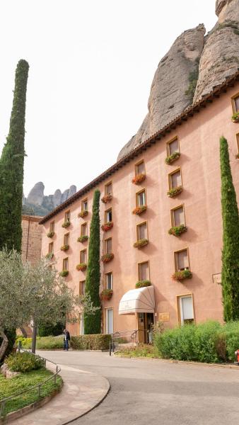 Hotel Abat Cisneros Montserrat - Municipality of Manresa