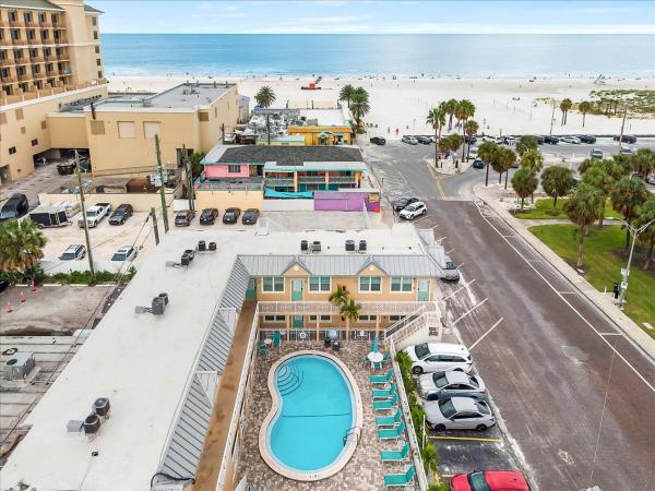 Clearwater Beach Suites #102 - Clearwater, FL