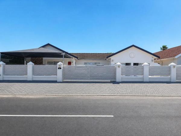 Seajax Blouberg Accommodation - Parklands