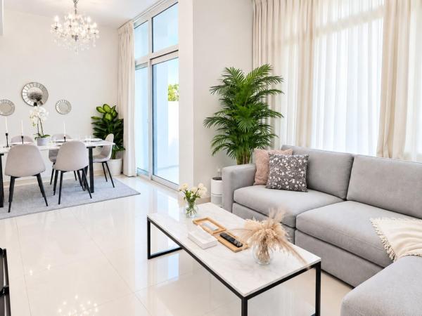 Damac Hills 2 Villa Pool Front + Waterpark Access - アラブ首長国連邦
