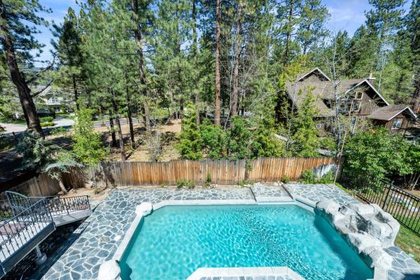 Grand Oriole Estate - Pool, Hot Tub, Game Room, 6 Bed, 7,000 Sqft Estate - Big Bear Lake, CA