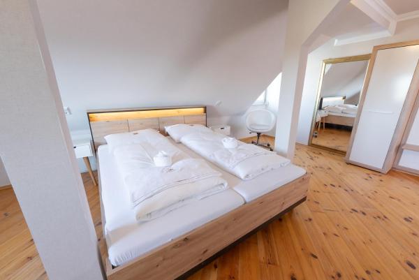 Hotel Poseidon - Bietigheim-Bissingen