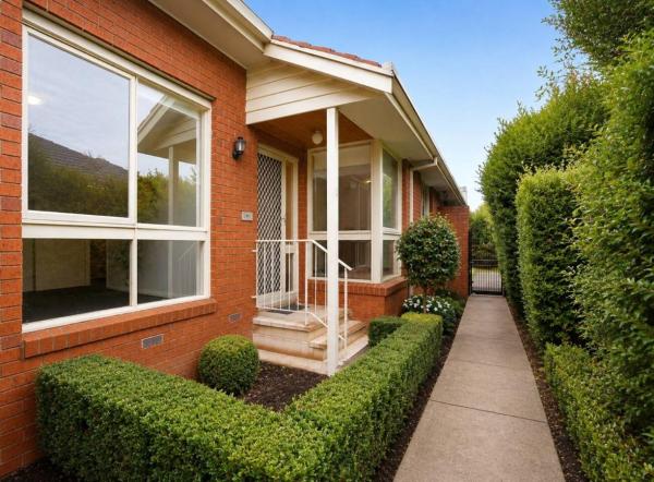 Family-friendly 2br Villa With Private Courtyard - Southland
