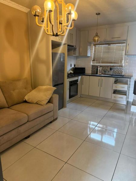 2 Bedroom Self Catering Apartment - Secunda