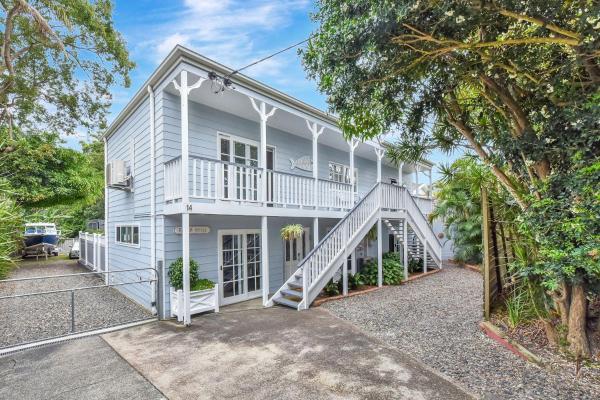 The Palms Retreat - Top Floor Apartment Style - Soldiers Point