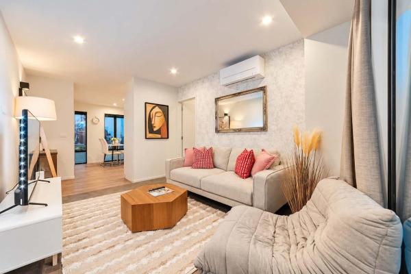 Triple Treat On Fitzgerald - Your 3-br Getaway - South Island