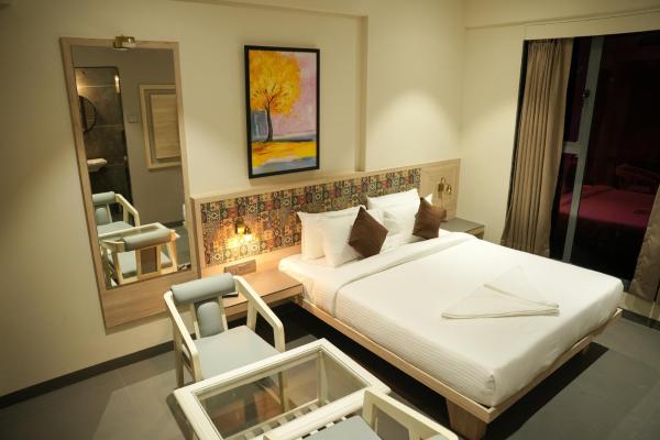 Hotel Prego Suits - Pune