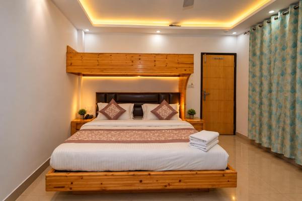 Hotel Yes Boss - Complimentary Airport Pick Up-book For 2 Nights And Get Third Night Free - New Delhi