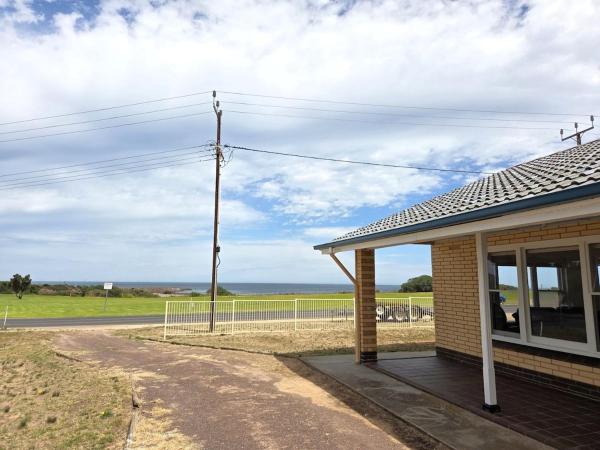 Hughes Views - Moonta