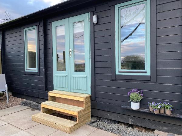 The Blackberry Hut Glamping Coast & Countryside - Alnmouth