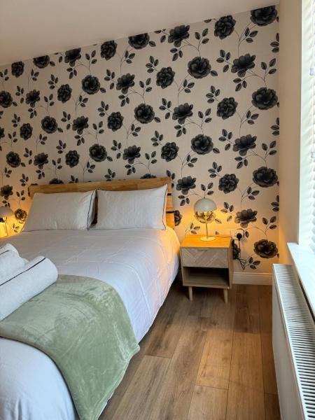 New Build Ensuite Room Near Newport Train Station - Newport