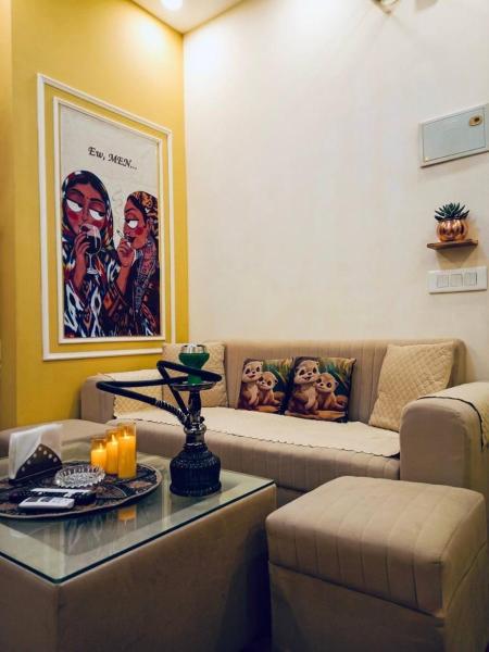 Luxury Stay Town Central - Ghaziabad