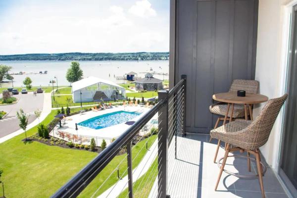 Lakeview Condo Seasonal Hot Tub Pool Restaurant - Canandaigua, NY