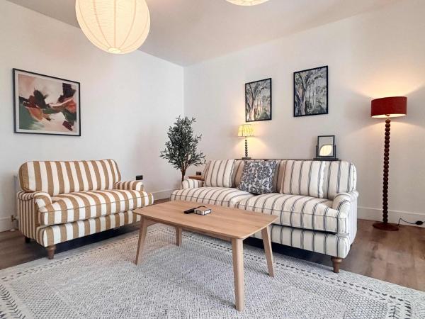 Beautifully Restored 2 Bedroom Home In Penzance - Newlyn