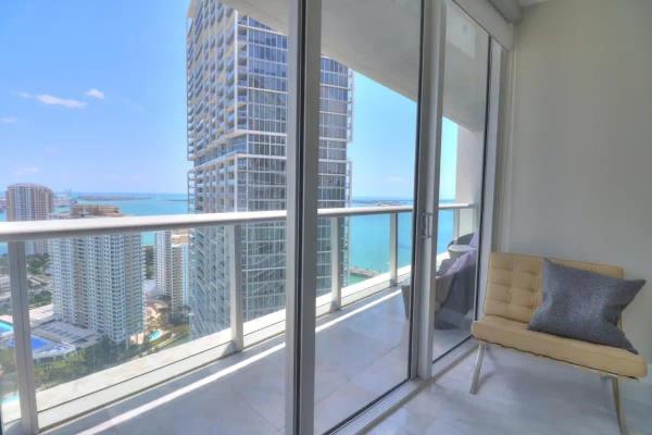 Sunrise Water Views I Free Parking, Pool, Spa, & Gym - Miami Beach