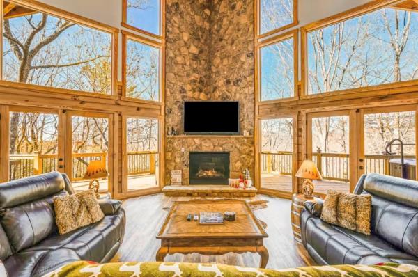 Dahlonega Wine Country Cabin W/ Hot Tub! - Suches, GA