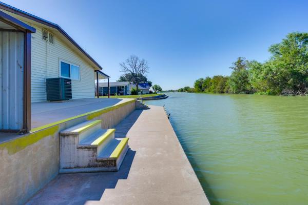 Bring Your Boat! Lake Nasworthy Family Escape - San Angelo, TX