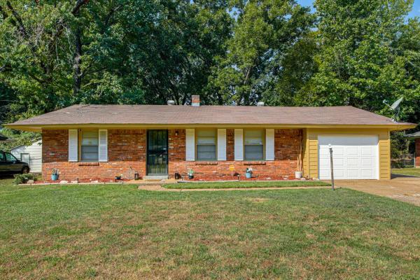 4 Mi To Graceland! Cozy Home W/ Patio & Yard - Memphis, TN